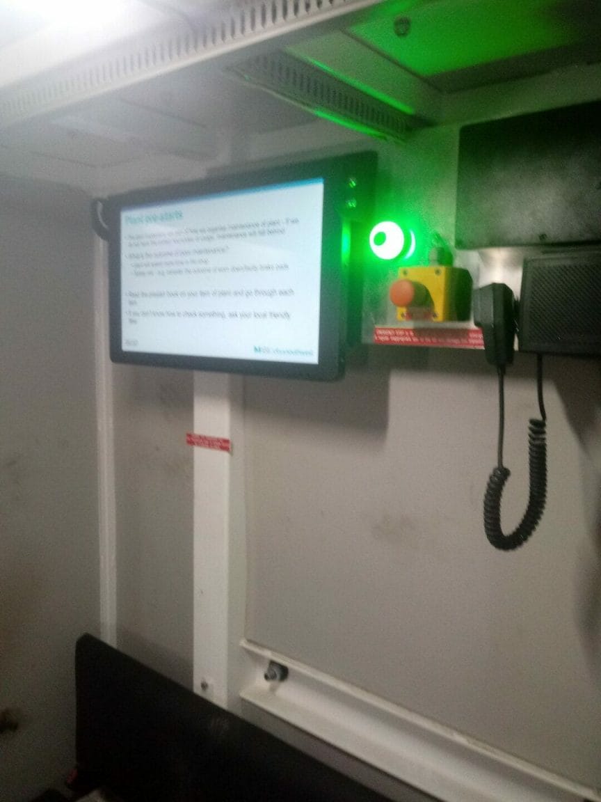 SYDNEY BUS METRO - Digital Signage Software Solutions